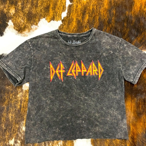 Tops | Def Leppard Crop Tee | Poshmark